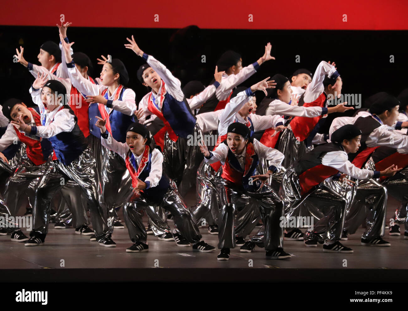 Japan high school dance hi-res stock photography and images - Alamy
