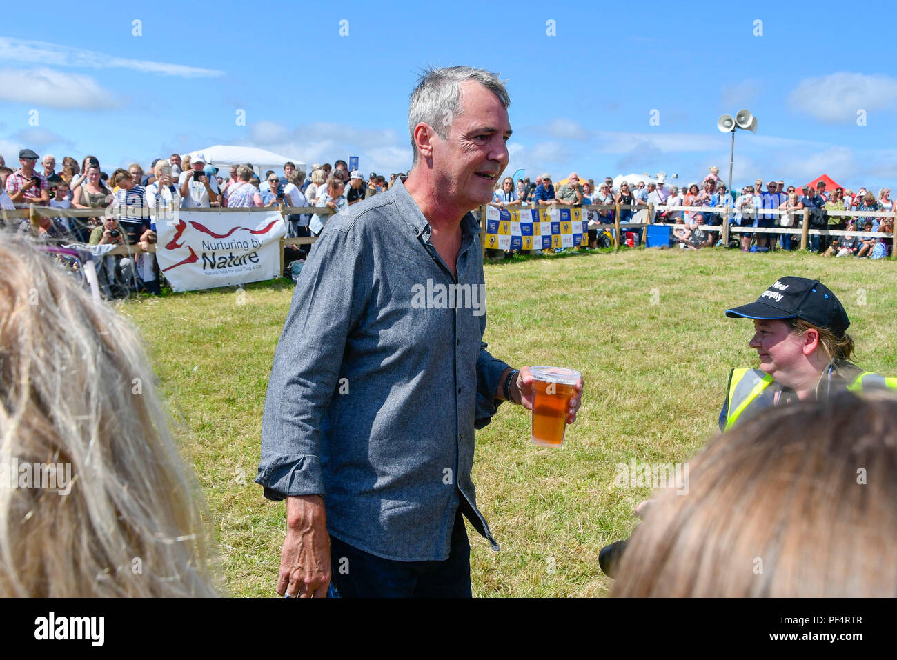 Martin clunes and neil morrissey hi-res stock photography and images ...