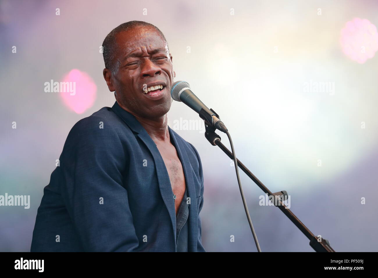 Roachford singer hi-res stock photography and images - Alamy