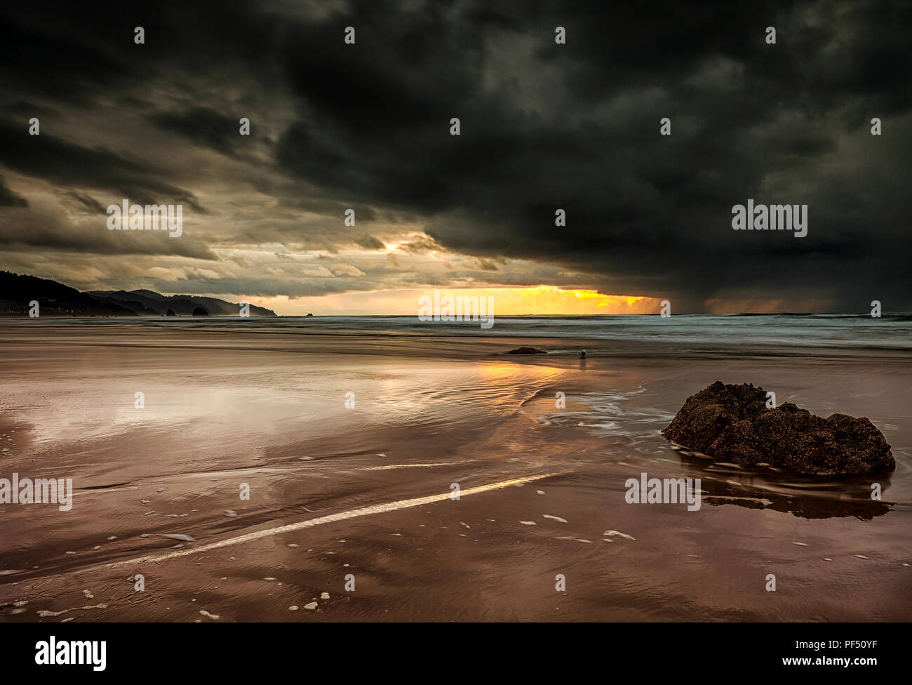 Northwest storm hi-res stock photography and images - Alamy