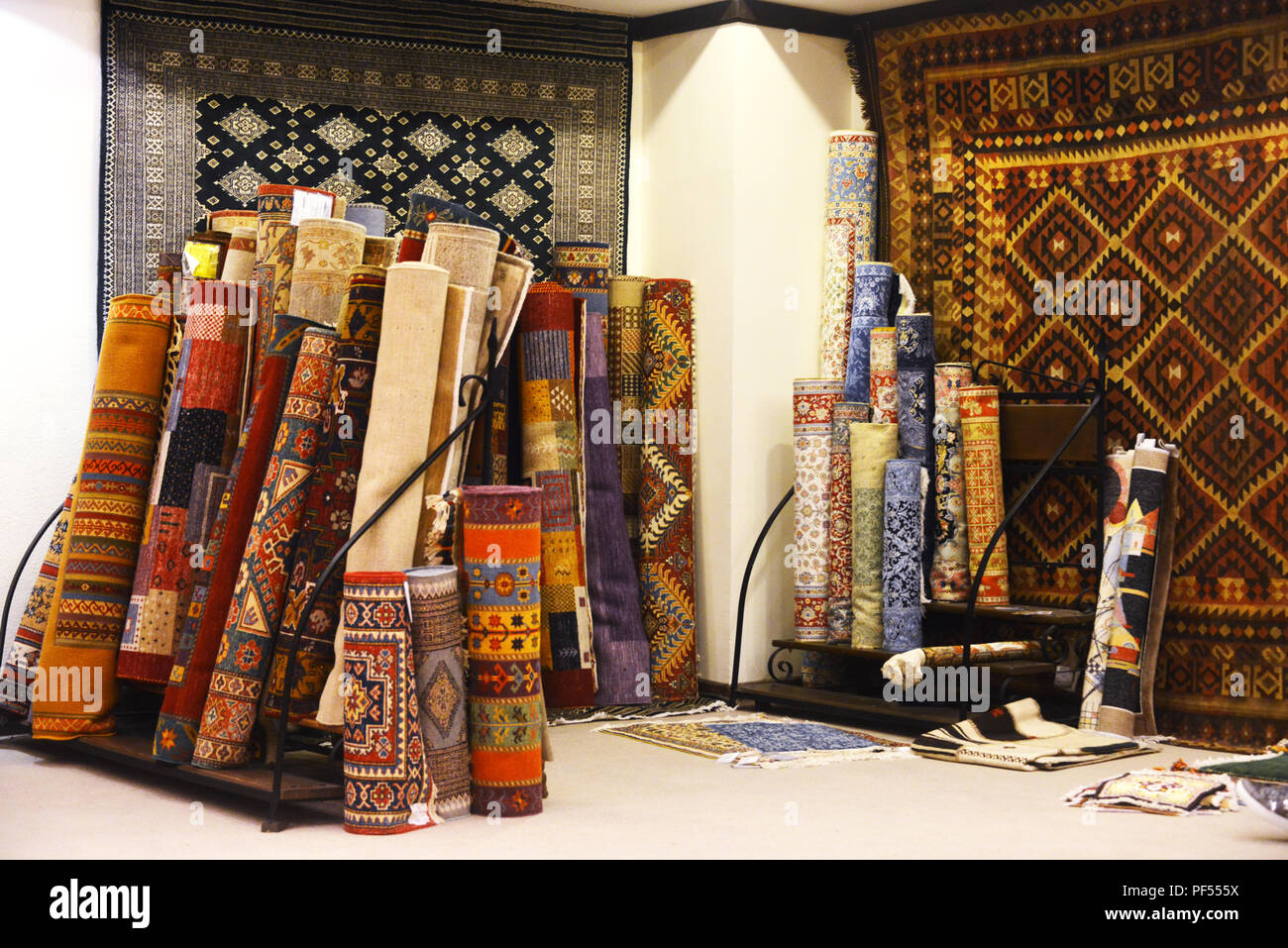 Handwoven carpets hi-res stock photography and images - Alamy