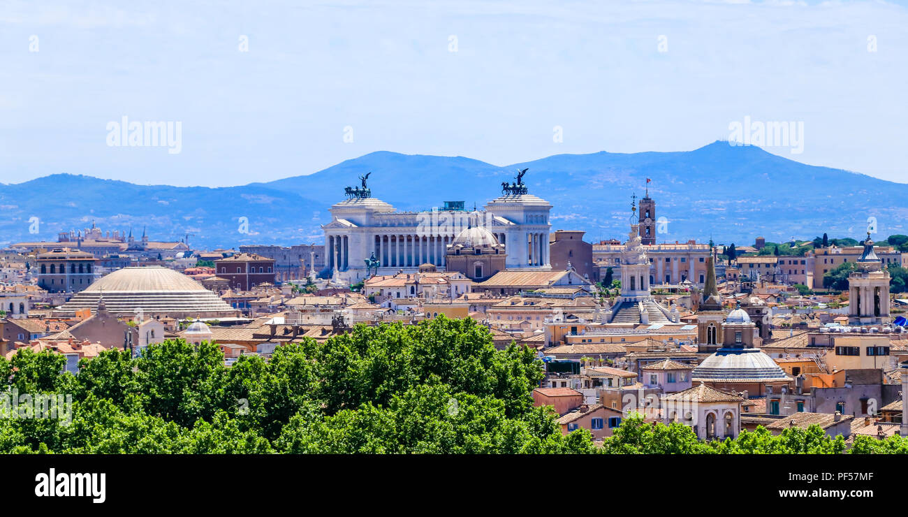Rome horizon hi-res stock photography and images - Alamy