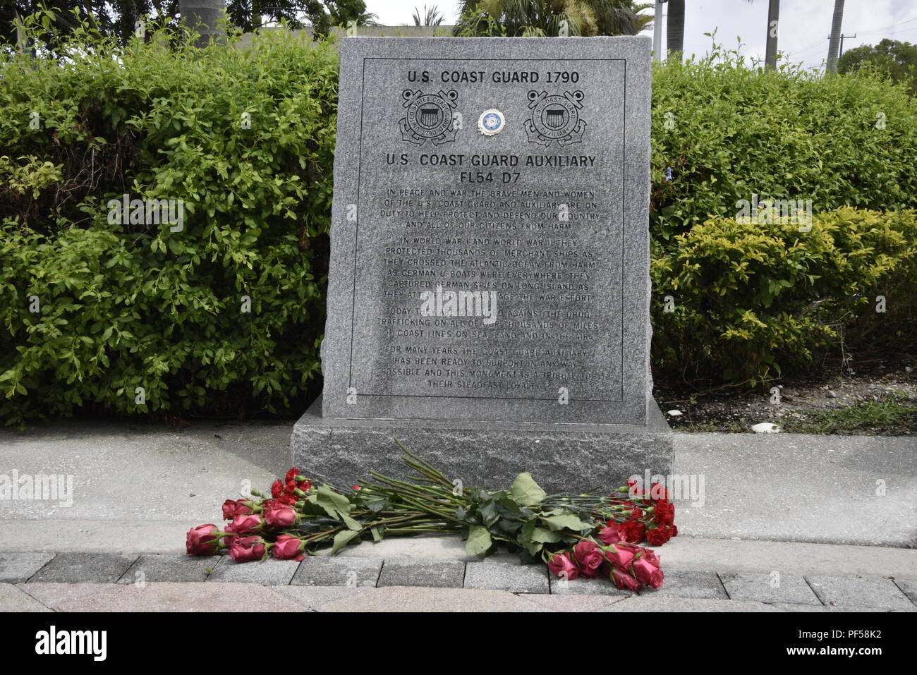 The Coast Guard World War I and World War II monument at Veterans ...