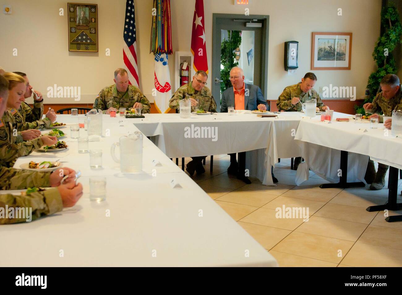 Nato conference table hi-res stock photography and images - Alamy