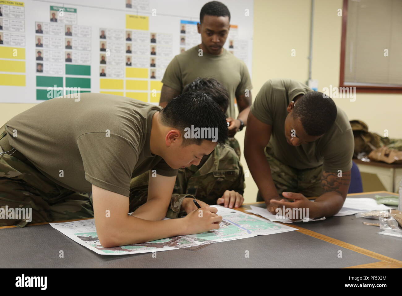 Soldiers assigned to the 19th Expeditionary Sustainment Command’s ...