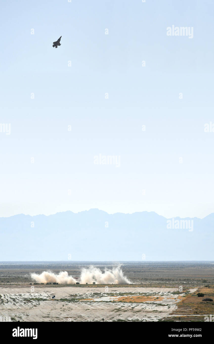 419 fighter wing hi-res stock photography and images - Alamy