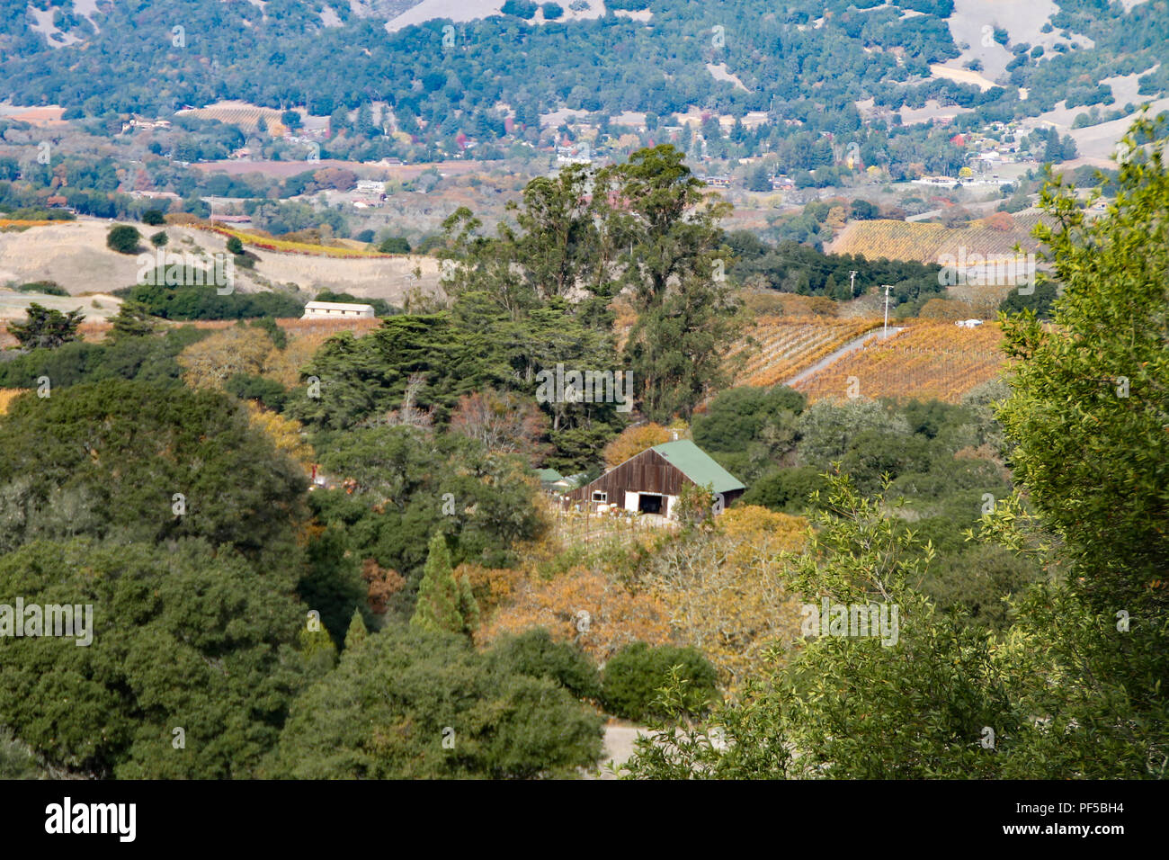 Farm on green mountains san hi-res stock photography and images - Alamy