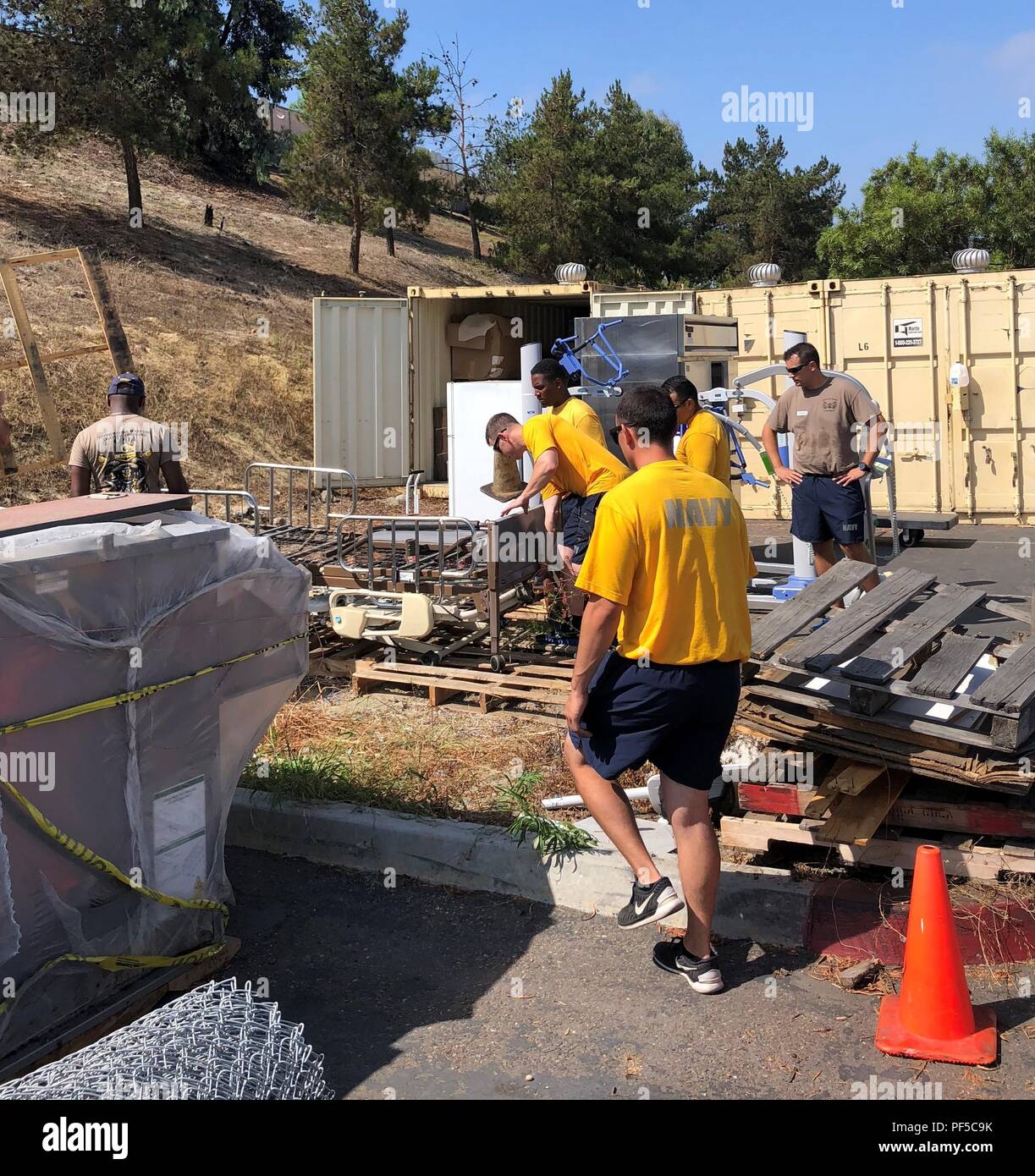 180818-N-XX082-0009 CHULA VISTA, Calif. (August 17, 2018) Chiefs and ...