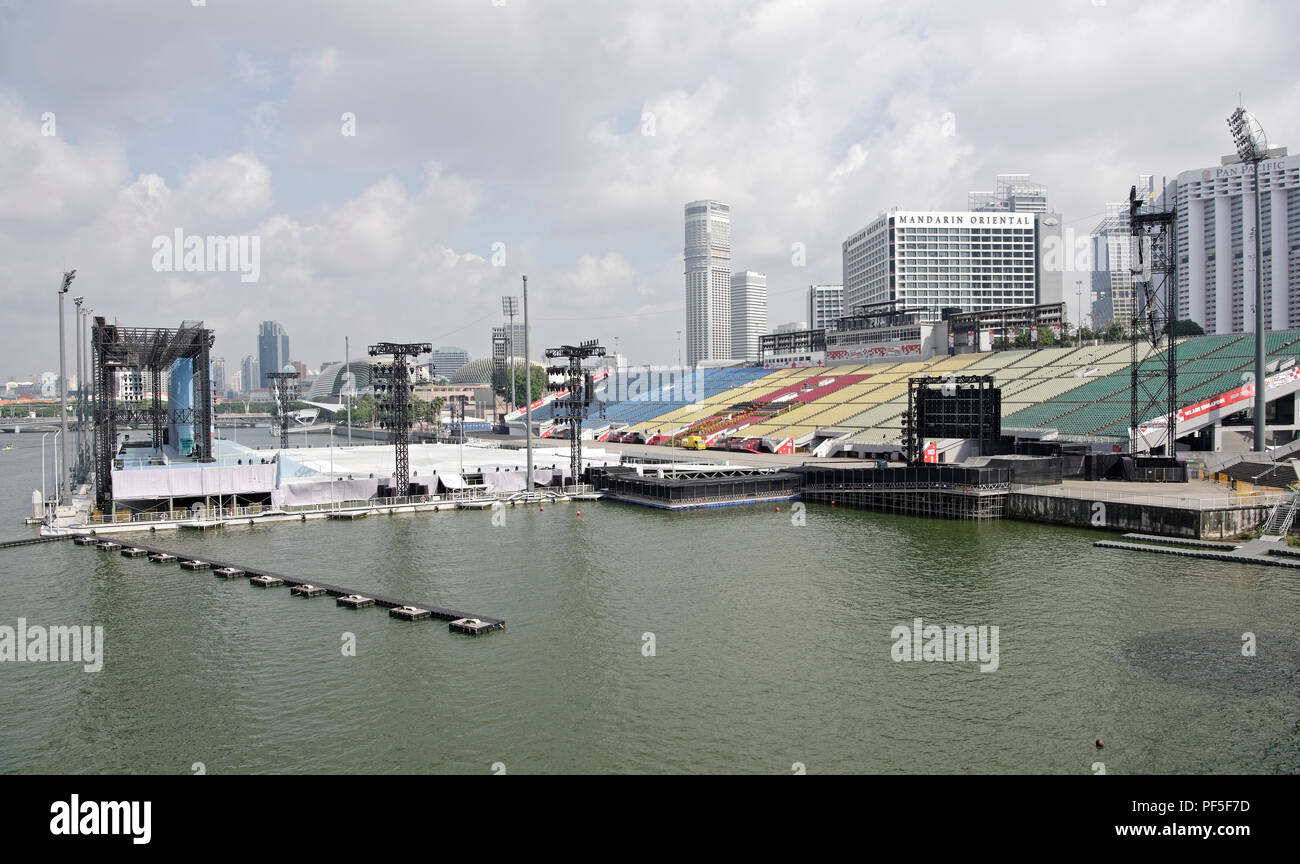 Marina bay floating stadium singapore hi-res stock photography and ...