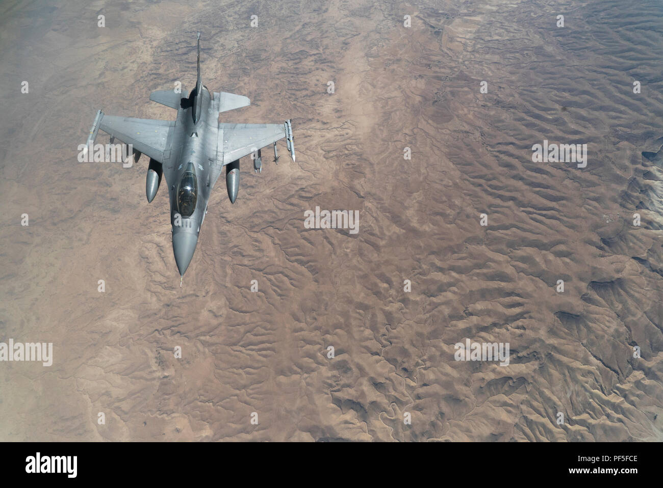 General Dynamics F-16 Fighting Falcon is a single-engine multirole ...