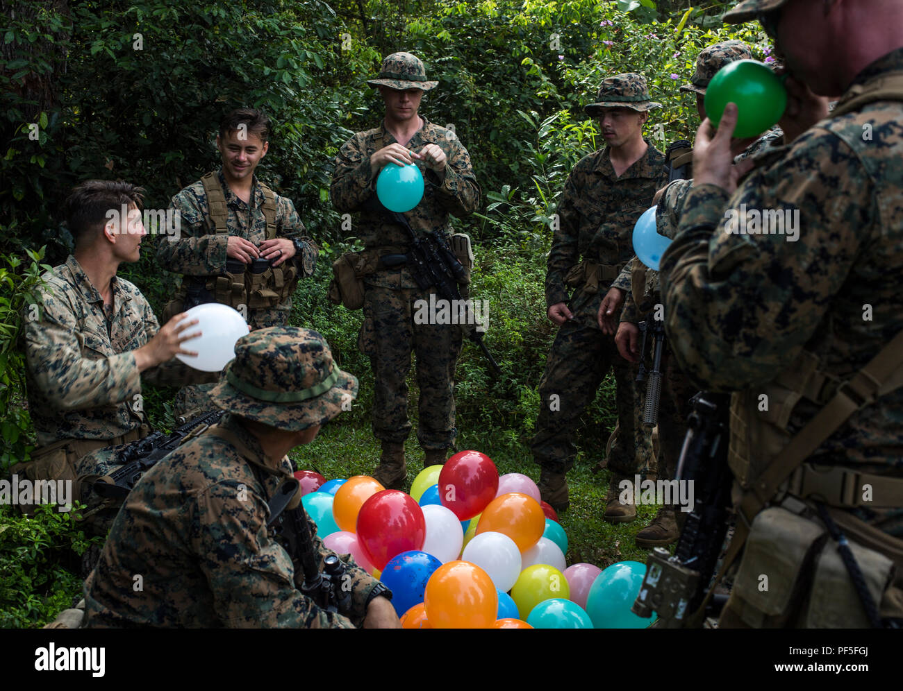 Balloon targets hi-res stock photography and images - Alamy