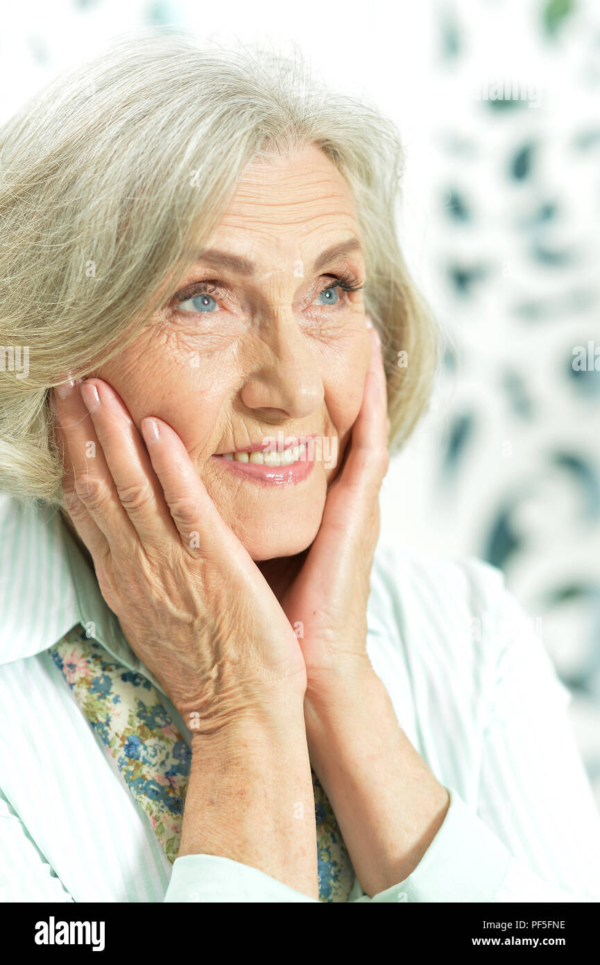 Beautiful caucasian mature woman hi-res stock photography and images ...