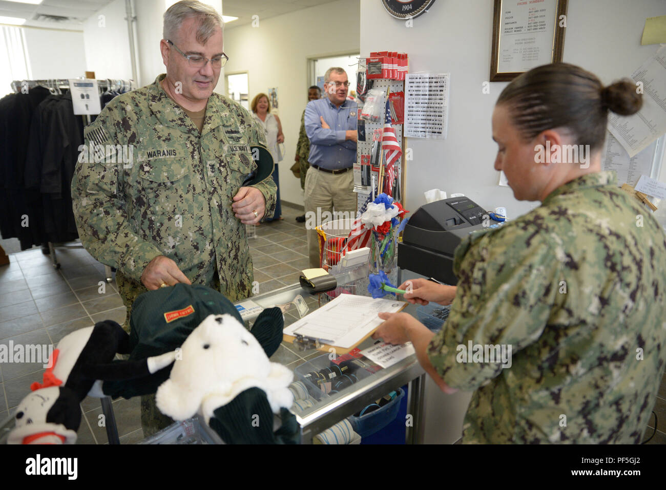 180813-N-BN973-003 GREAT LAKES, Ill (August 13, 2018) Master Chief ...