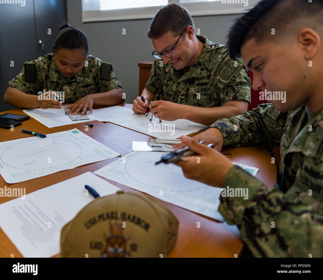 180813-N-BT947-1002 Naval Base San Diego (August 13, 2018) - Operations ...