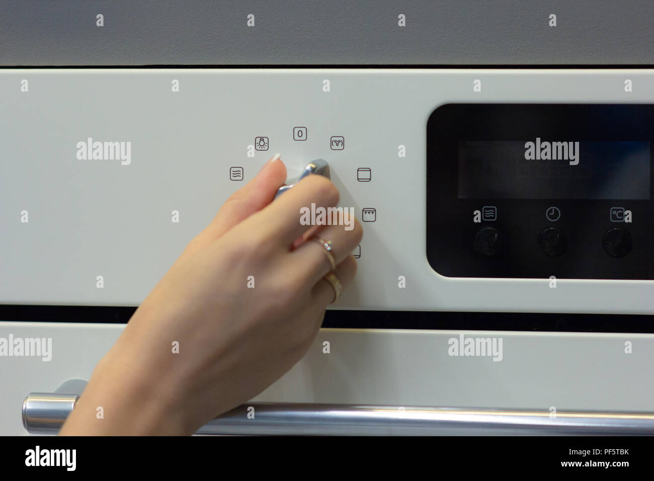 Modern oven mode control hi-res stock photography and images - Alamy
