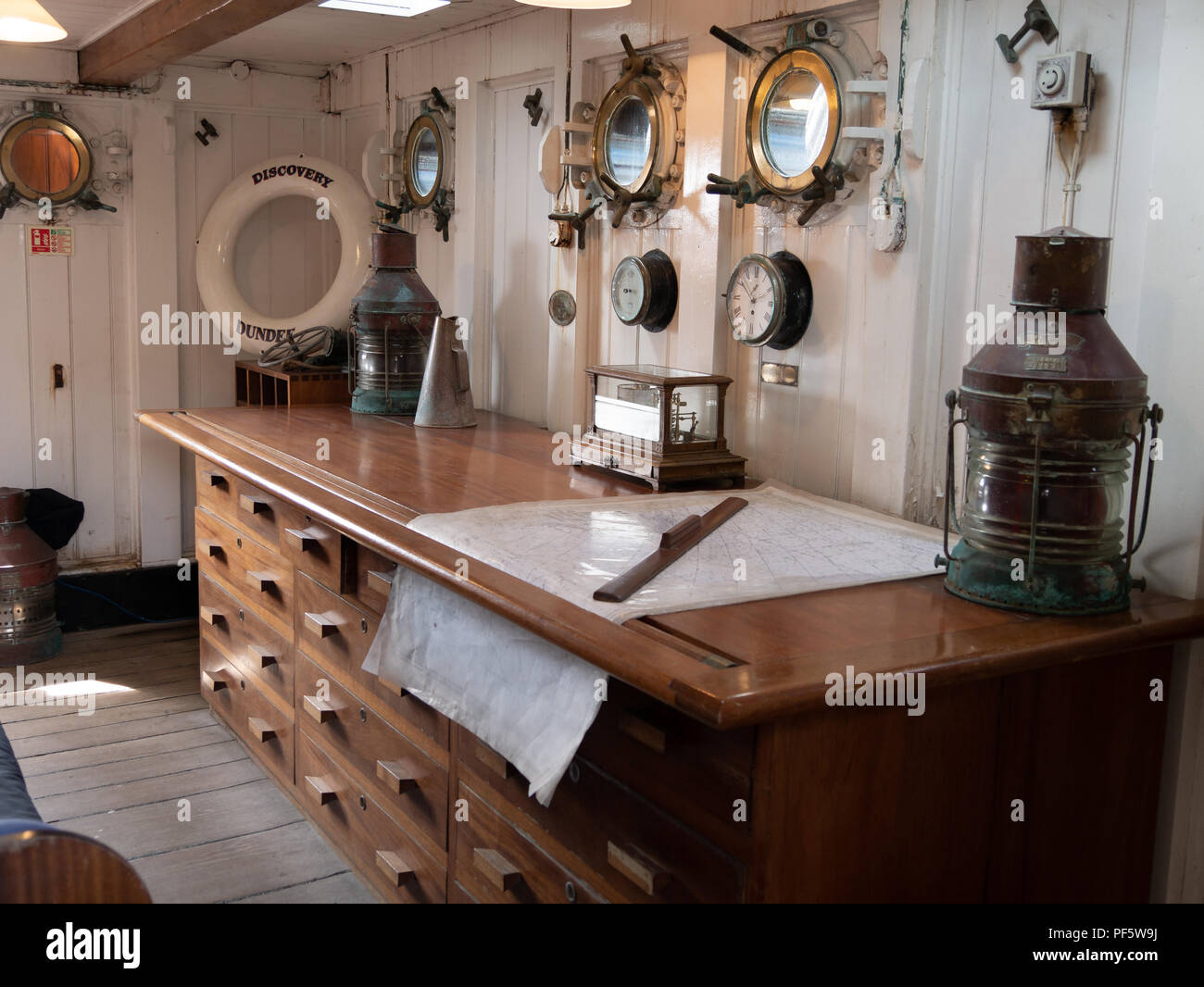 Captain scotts ship hi-res stock photography and images - Alamy