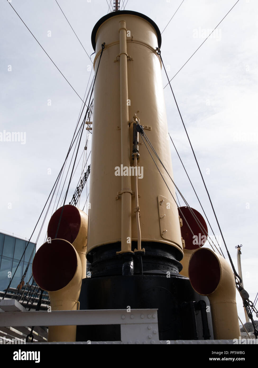 RRS Discovery, Captain Scott's Antarctic ship, Discovery Point, Dundee ...