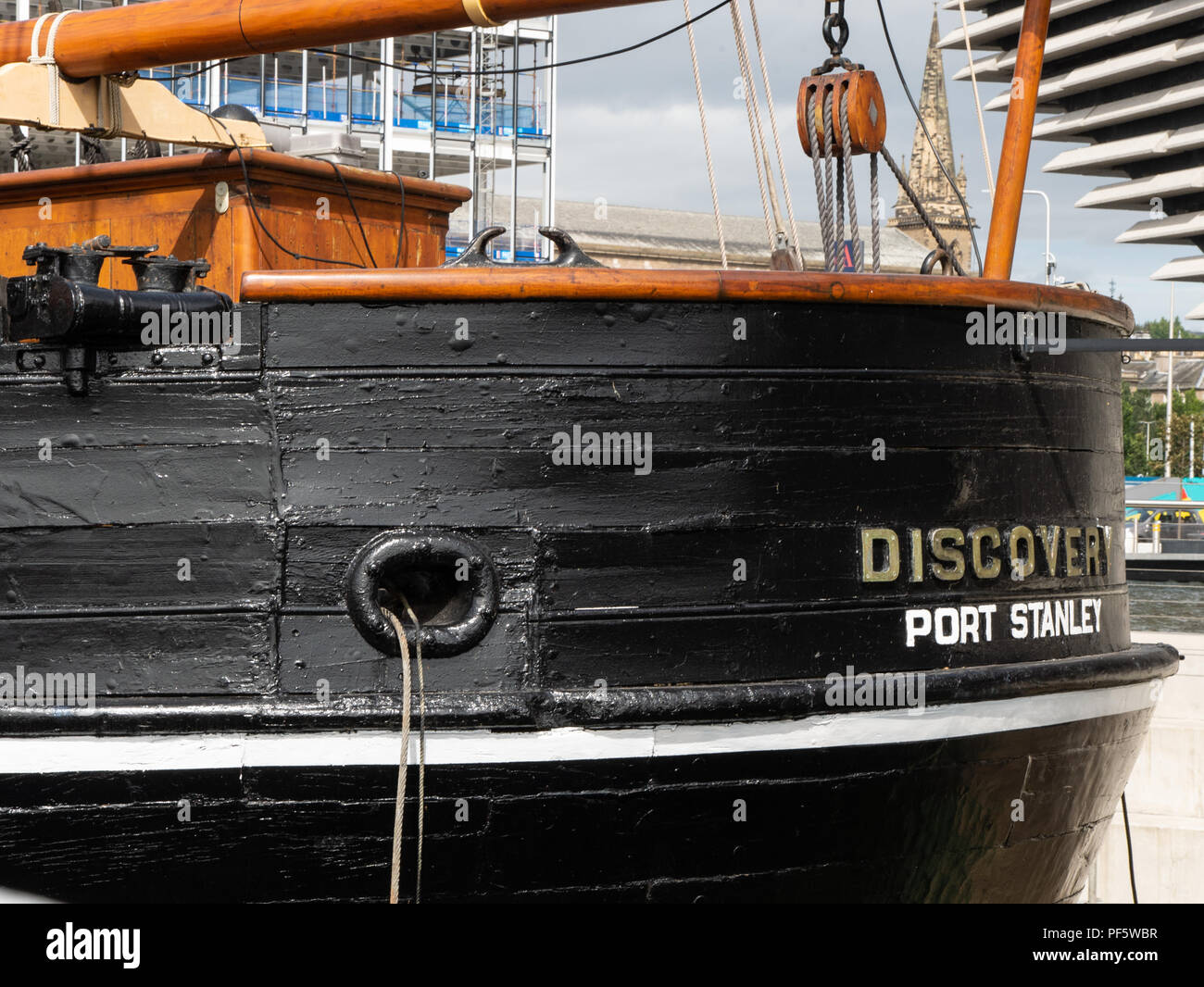 Stern of RRS Discovery, Captain Scott's Antarctic ship, Discovery Point ...