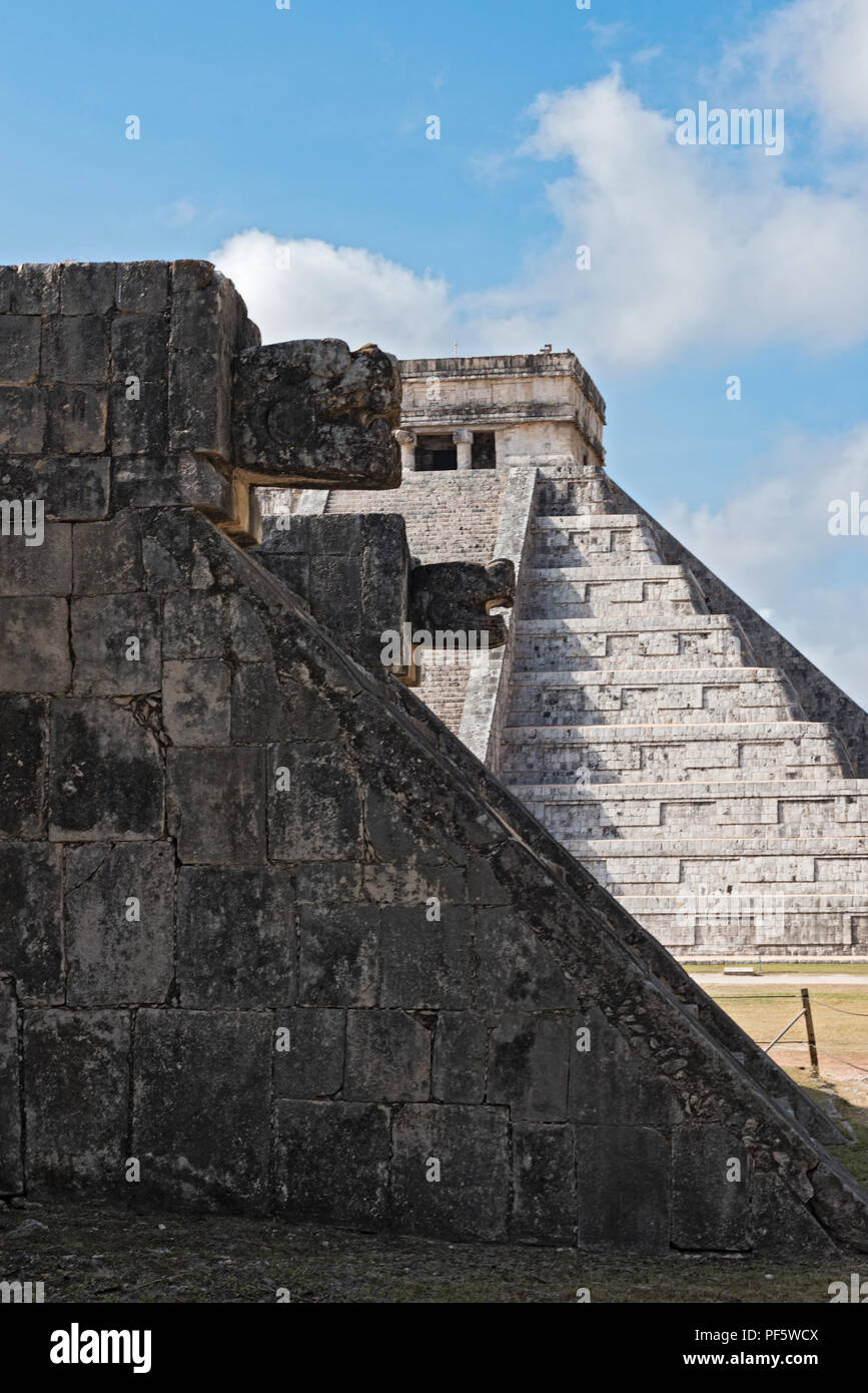 Mayan ruins hi-res stock photography and images - Alamy