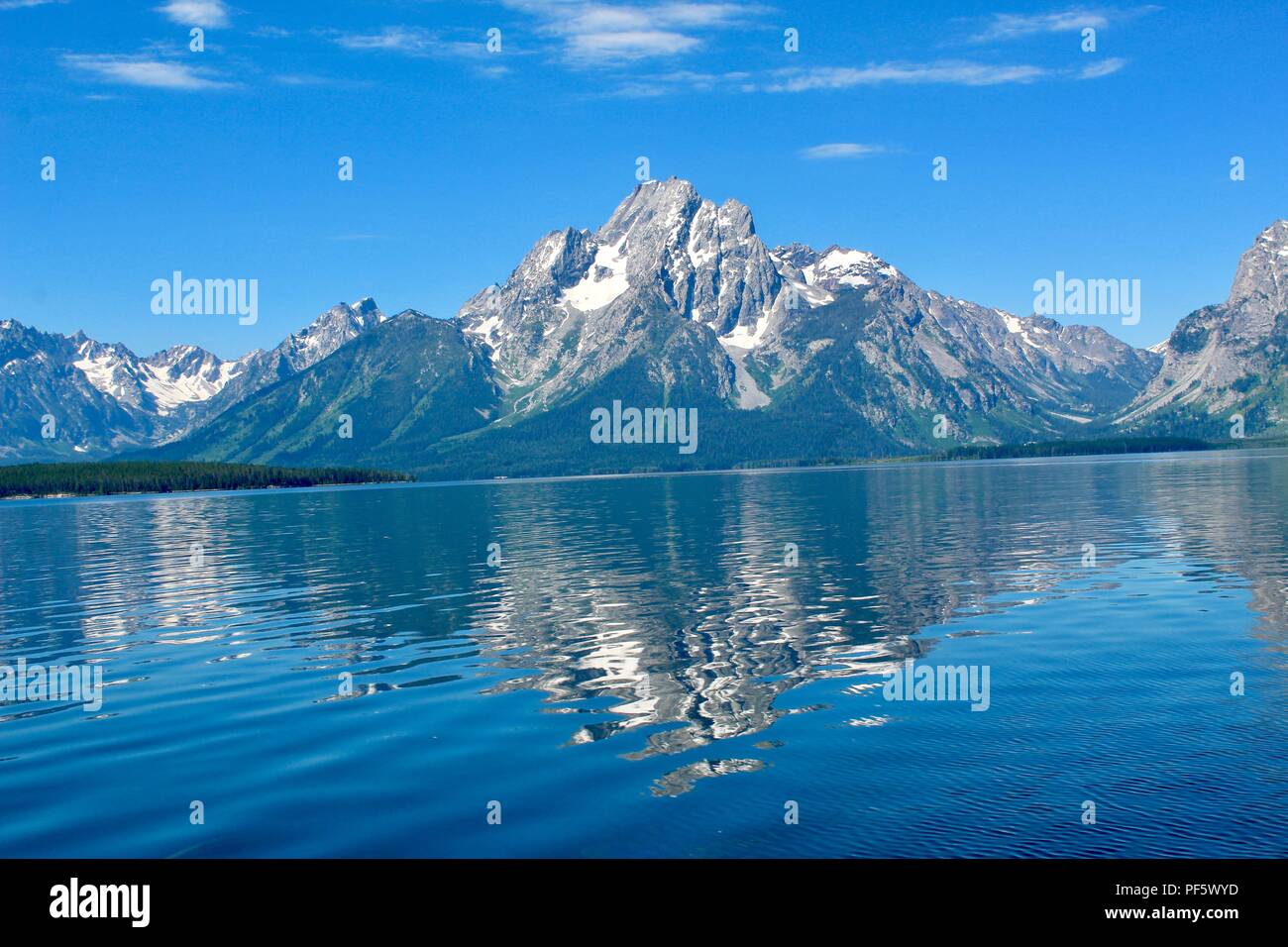 Yellowstone Lake Lodge High Resolution Stock Photography and Images - Alamy