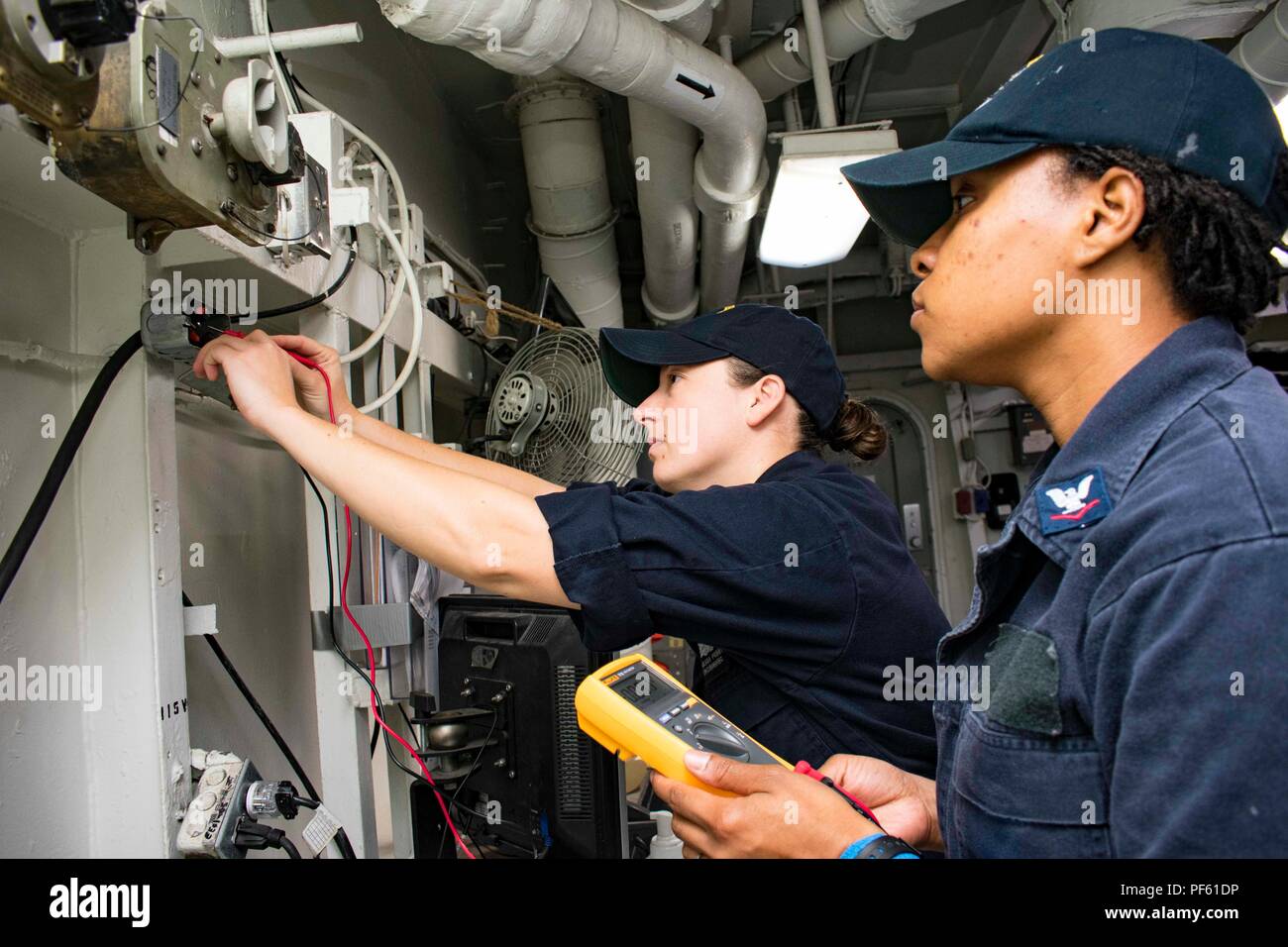 180814-N-ON904-145 PORTSMOUTH, Va. (Aug. 14, 2018) Electrician's Mate ...