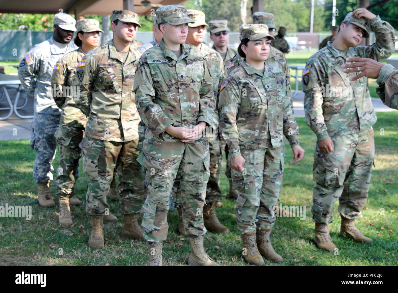 Recently reenlisted Soldiers from the New Jersey National Guard are ...
