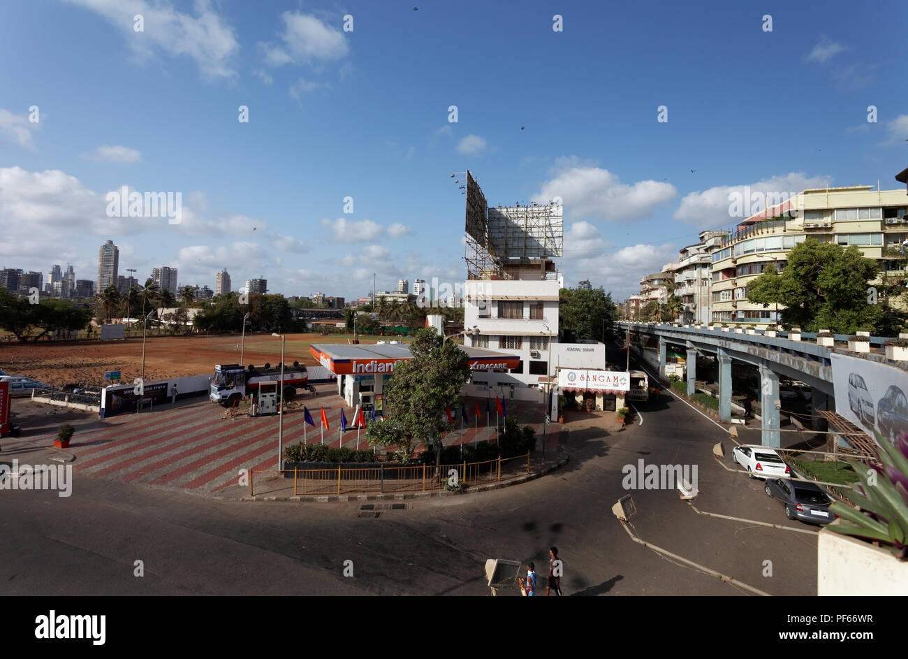 Skyline showing Walkeshwar area and vehicle traffic at marine drive in ...