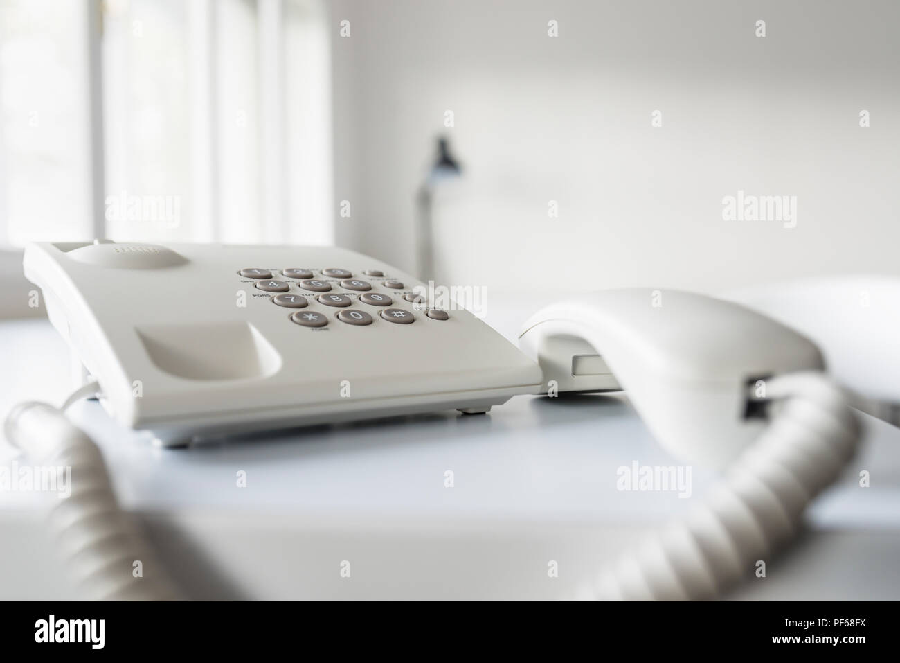 Desk phone off hook hi-res stock photography and images - Alamy