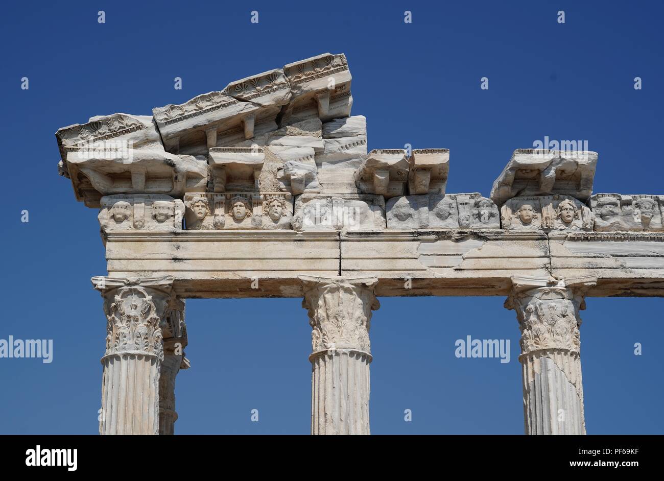 Side of ancient building hi-res stock photography and images - Alamy