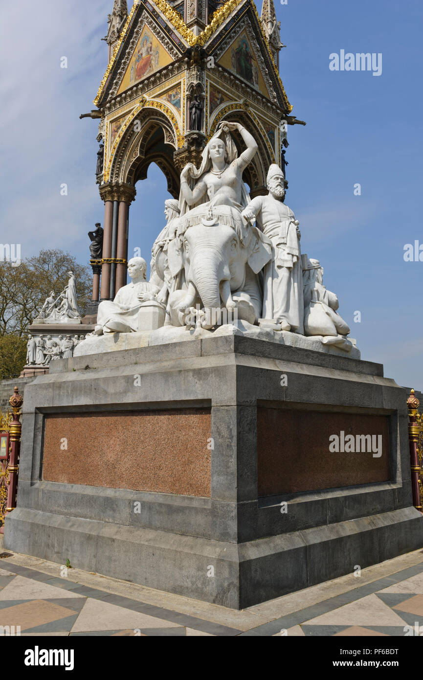The Albert Monument in Kensington Gardens, London, England, UK Stock ...