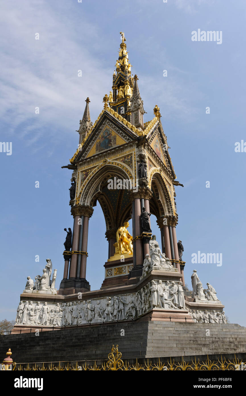 The Albert Monument in Kensington Gardens, London, England, UK Stock ...