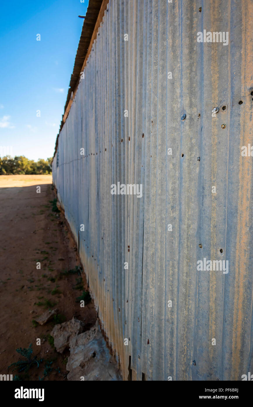Corrugated iron wall hi-res stock photography and images - Alamy