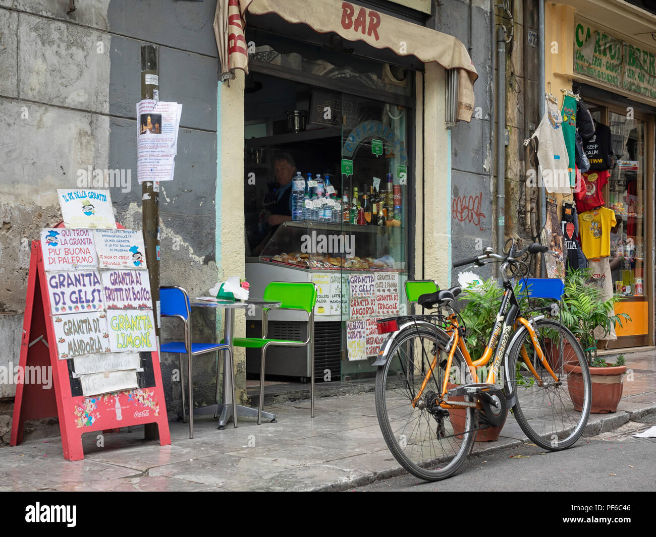 Sicilian bar hi-res stock photography and images - Alamy
