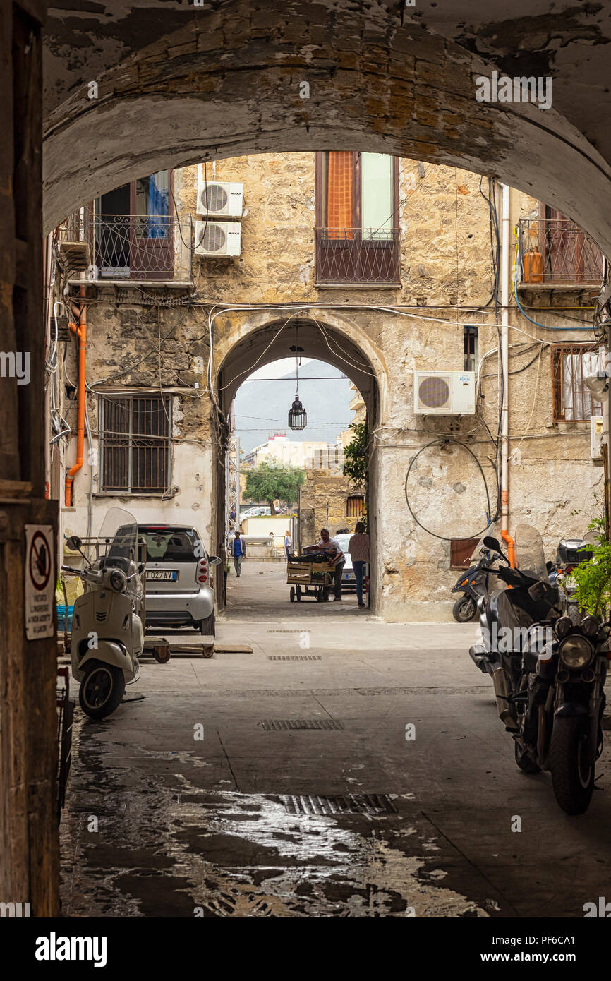 Street Scene Palermo Sicily Italy Stock Photos & Street Scene Palermo ...