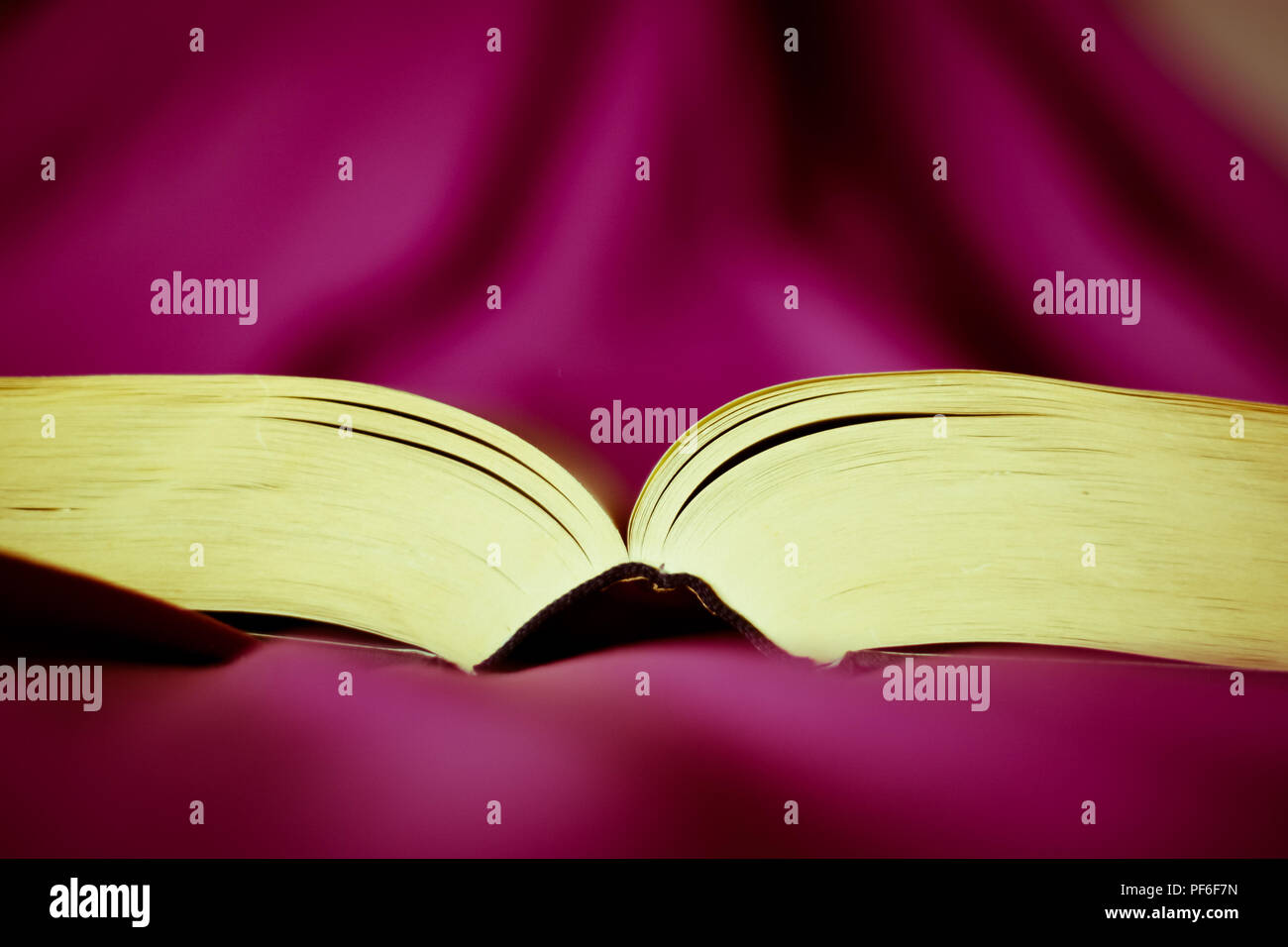 Love poems book cover hi-res stock photography and images - Alamy