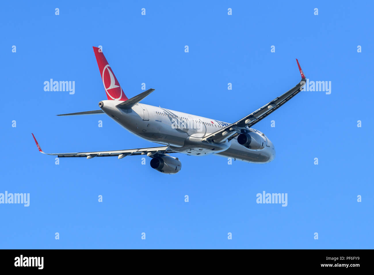 Turkish airline airbus hi-res stock photography and images - Alamy