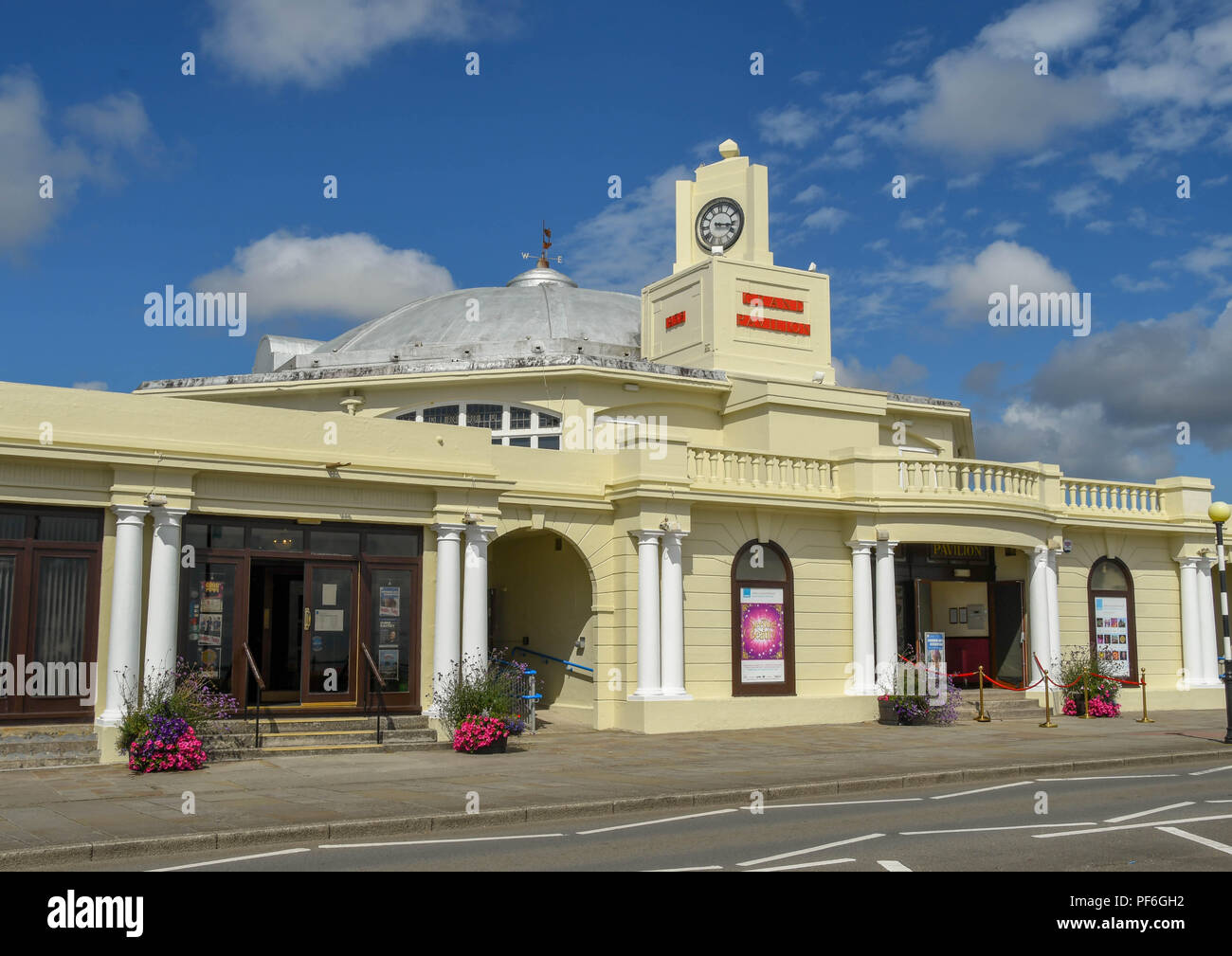 Porthcawl coastal town hi-res stock photography and images - Alamy