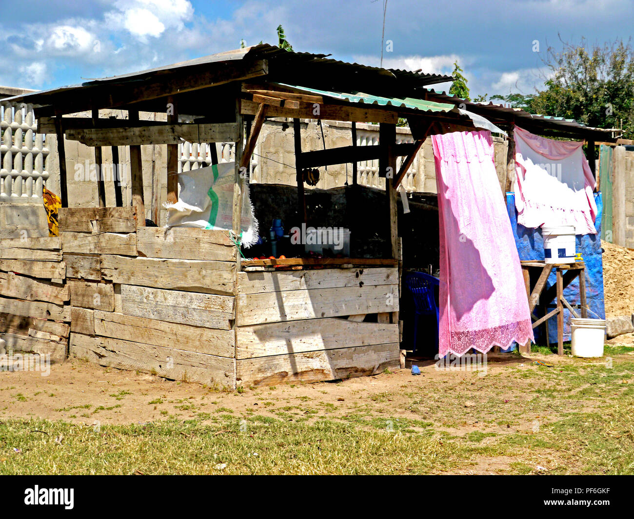 Public market stall stalls hi-res stock photography and images - Alamy