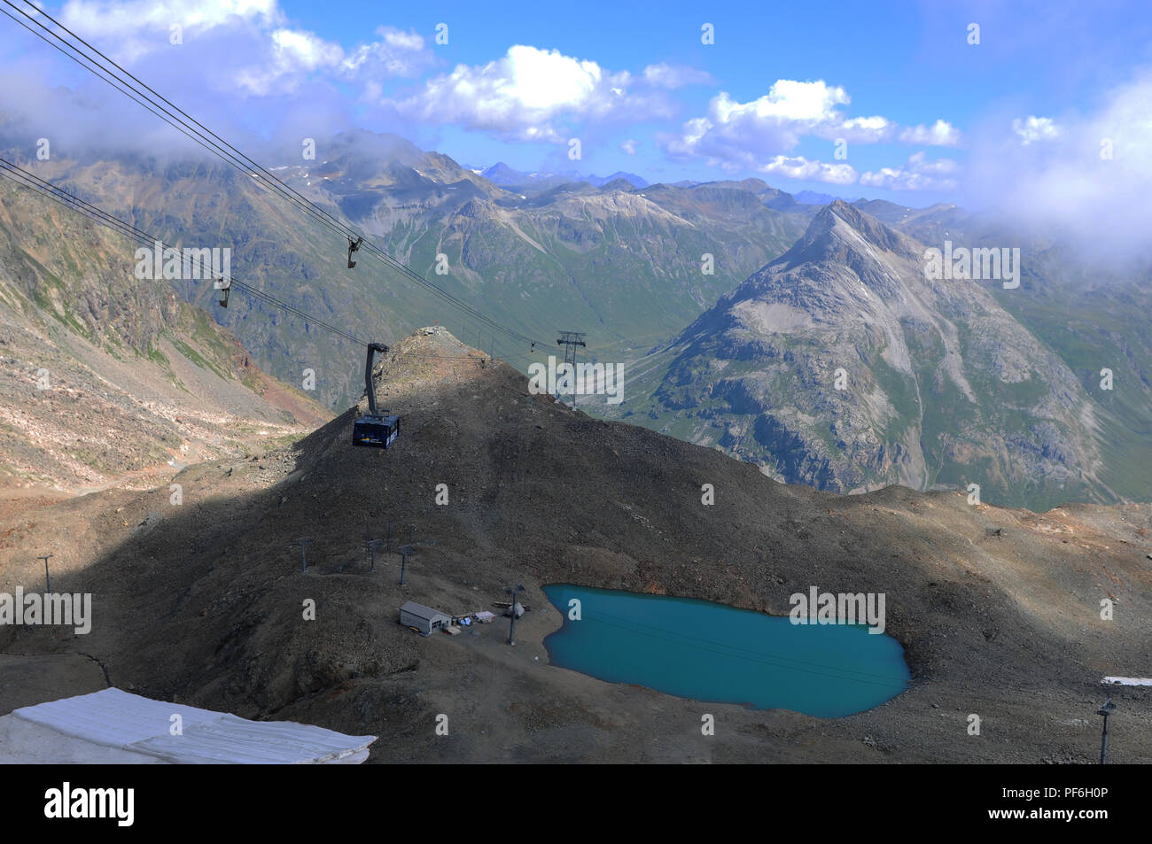 Diavolezza mountain cable car hi-res stock photography and images - Alamy