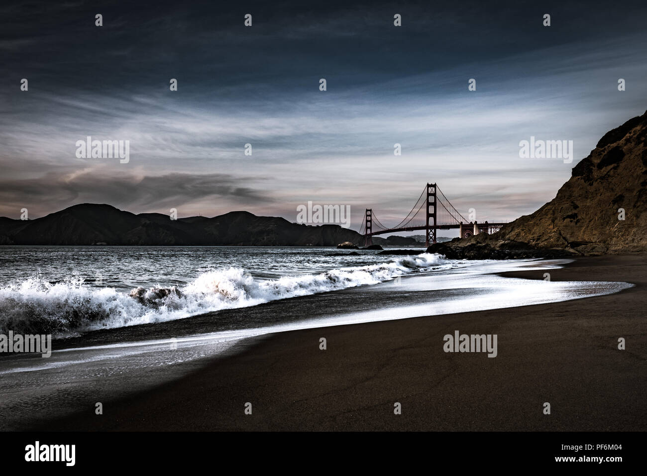 Golden gate bridge waves hi-res stock photography and images - Alamy