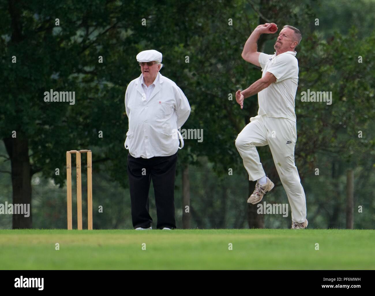 Charlesworth and chisworth cricket hi-res stock photography and images ...