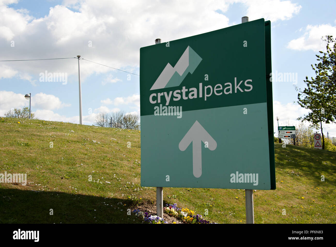 Crystal Peaks Shopping Complex and Arcade in Sheffield Stock Photo - Alamy