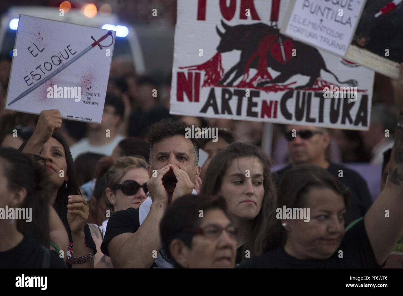 Bullfighting poster posters hi-res stock photography and images - Alamy