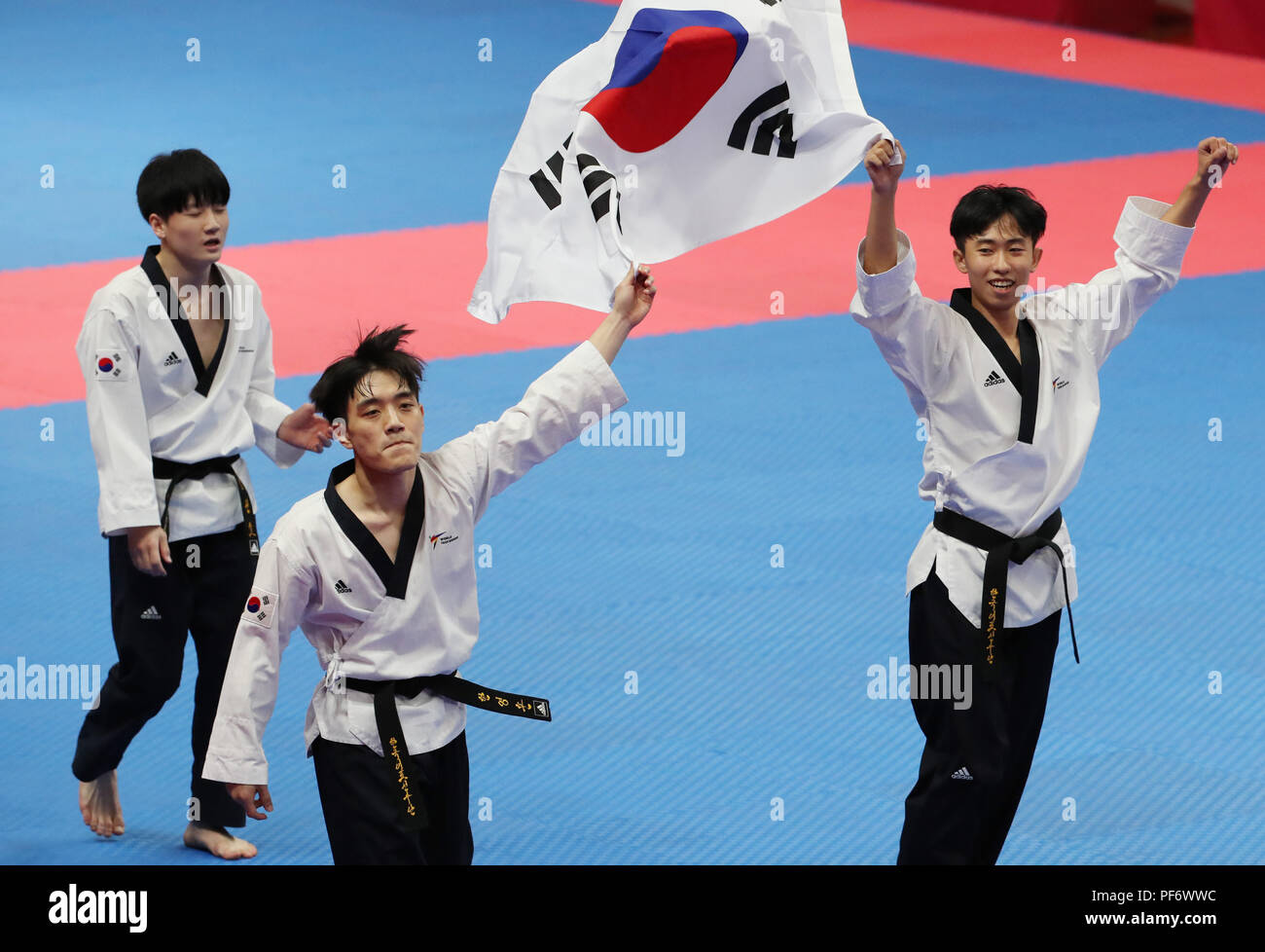 20th Aug, 2018. Gold in taekwondo poomsae South Korean taekwondo ...
