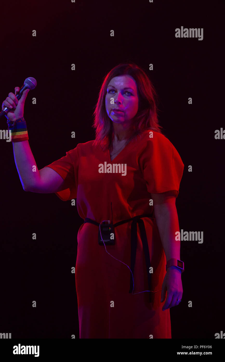 Jane weaver singer hi-res stock photography and images - Alamy