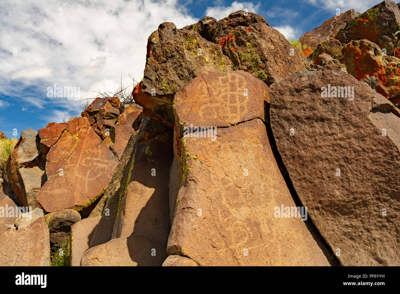 China Lake, CA, USA. 26th Apr, 2014. Little Petroglyph Canyon on the China Lake Naval Air ...