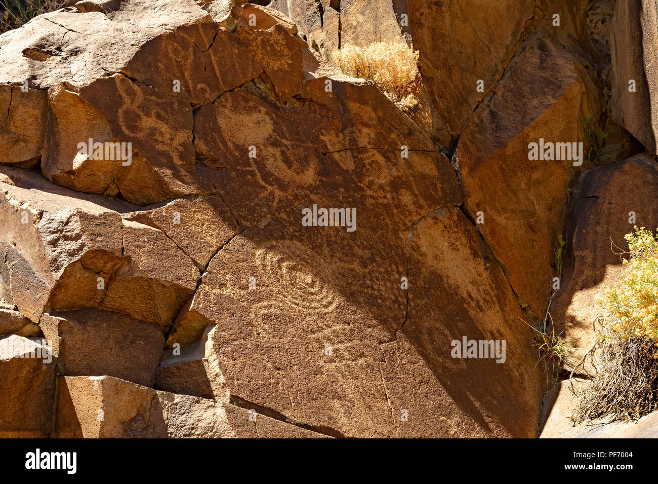 China Lake, CA, USA. 26th Apr, 2014. Little Petroglyph Canyon on the China Lake Naval Air ...