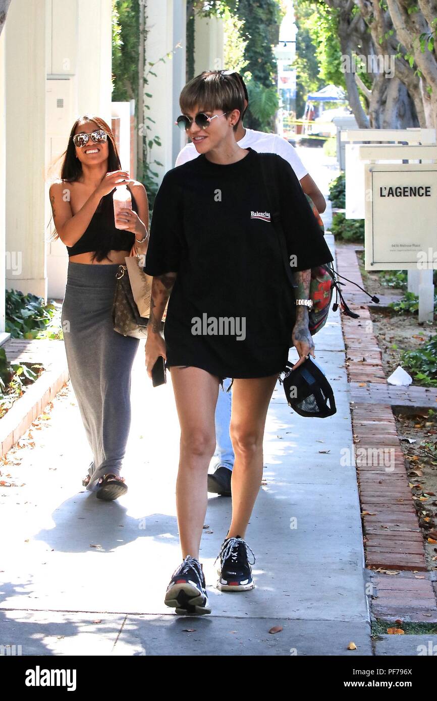 Cut off short shorts hi-res stock photography and images - Alamy