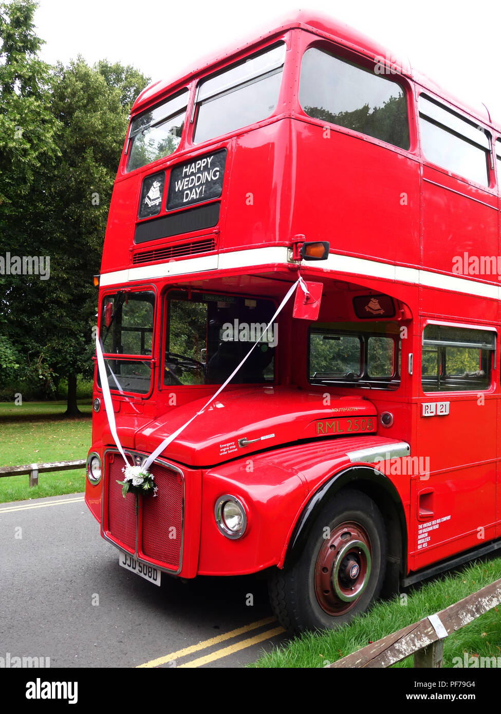 Old fashioned red london bus hi-res stock photography and images - Alamy