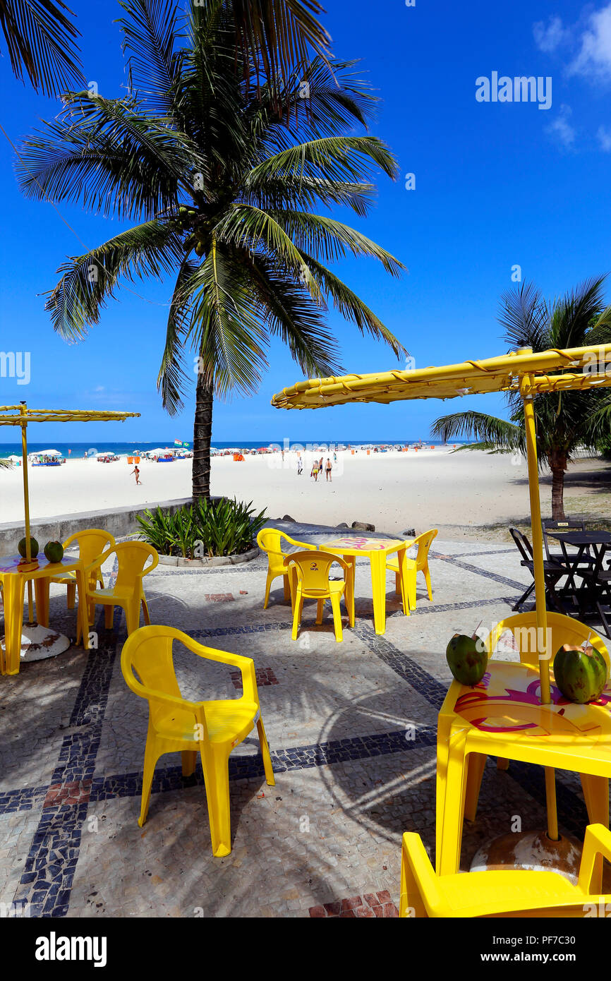 Beach kiosk hi-res stock photography and images - Alamy